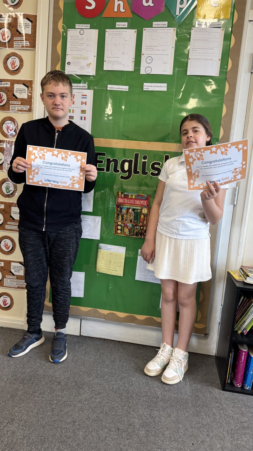 𝐂𝐞𝐥𝐞𝐛𝐫𝐚𝐭𝐢𝐧𝐠 𝐋𝐢𝐭𝐞𝐫𝐚𝐜𝐲 𝐆𝐨𝐥𝐝 𝐒𝐮𝐜𝐜𝐞𝐬𝐬! - ALP Leicester